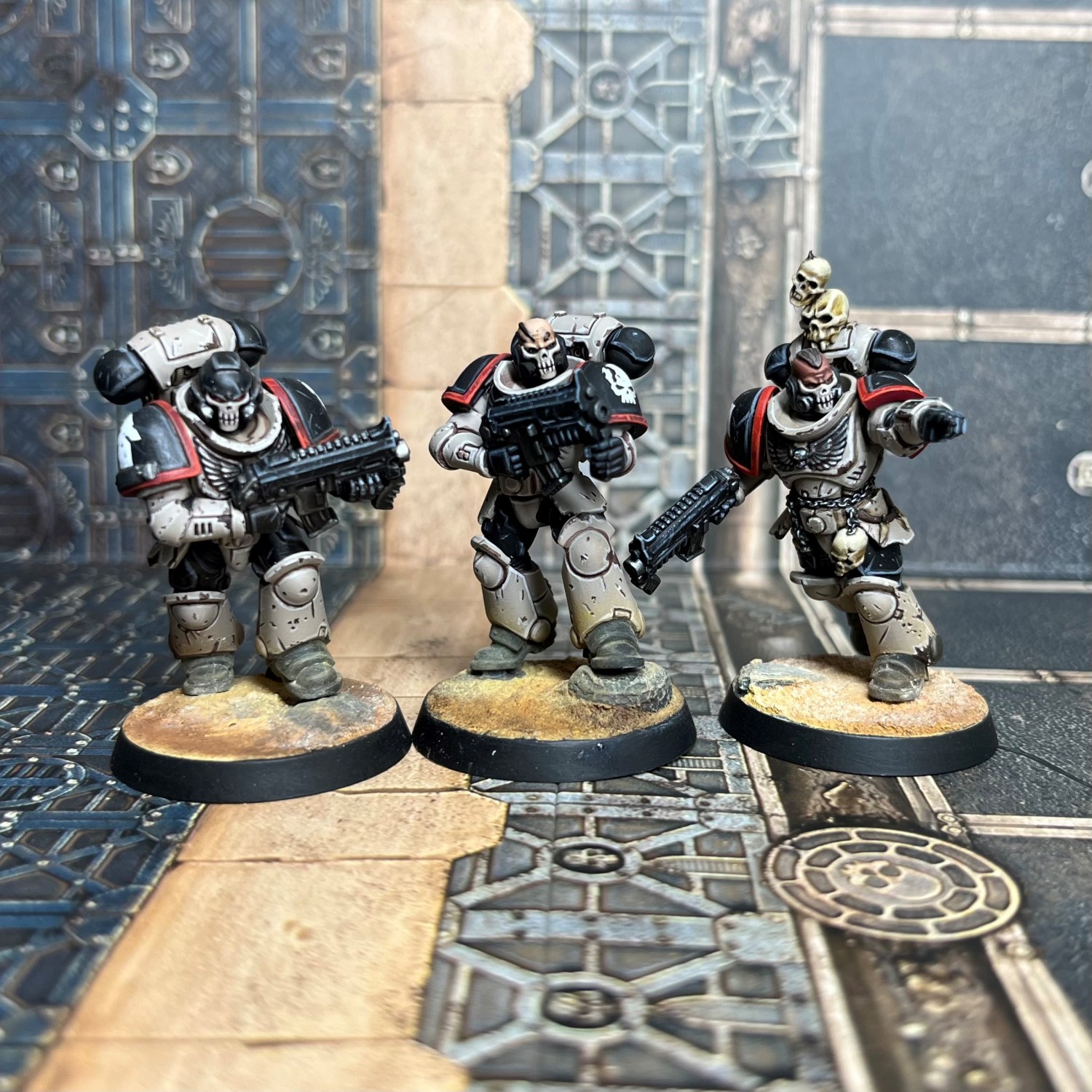 Mortifactors – Painting In The Dark